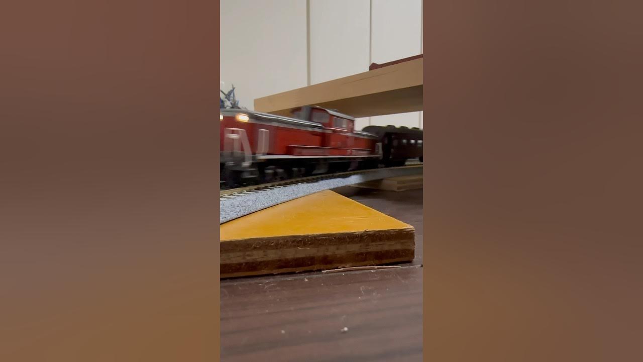 hoゲージ八高線の再現 プッシュプルDD51 - YouTube