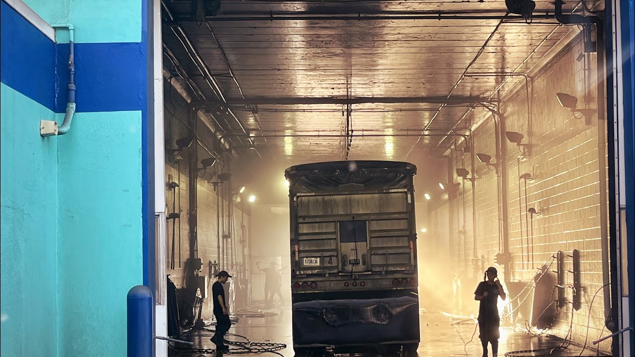 Living In My Van |This Is How The Professionals Do It| Washing My Van ...