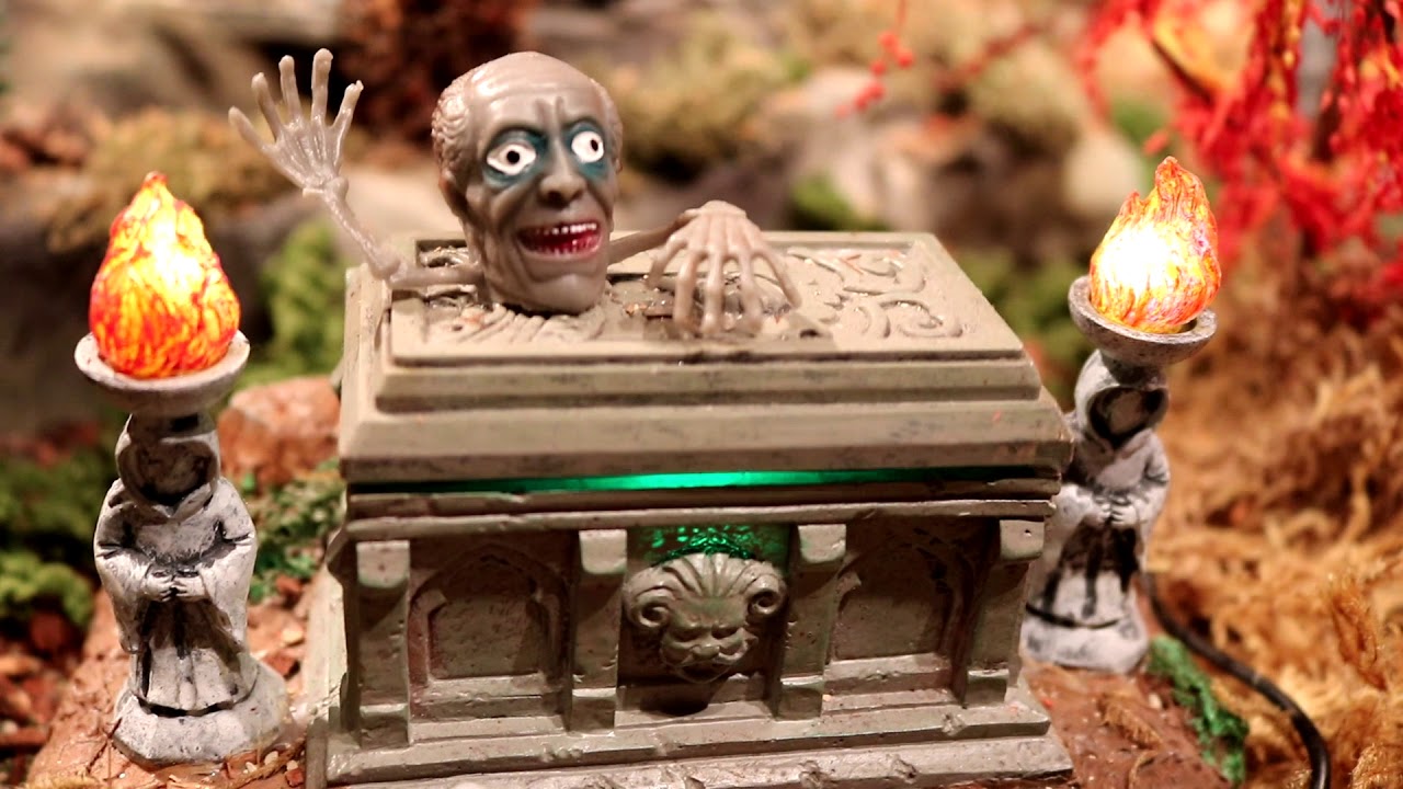 Richard Foltz Train Garden - YouTube