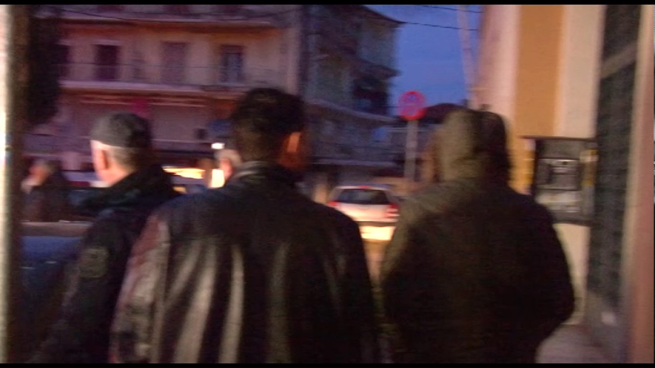 ΣΤΟΝ ΕΙΣΑΓΓΕΛΕΑ Ο ΔΟΛΟΦΟΝΟΣ ΑΣΤΥΝΟΜΙΚΟΣ - YouTube