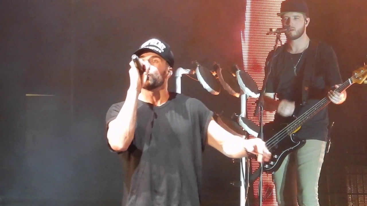 Sam Hunt Body Like A Back Road Indy Jun 2 2017 - YouTube