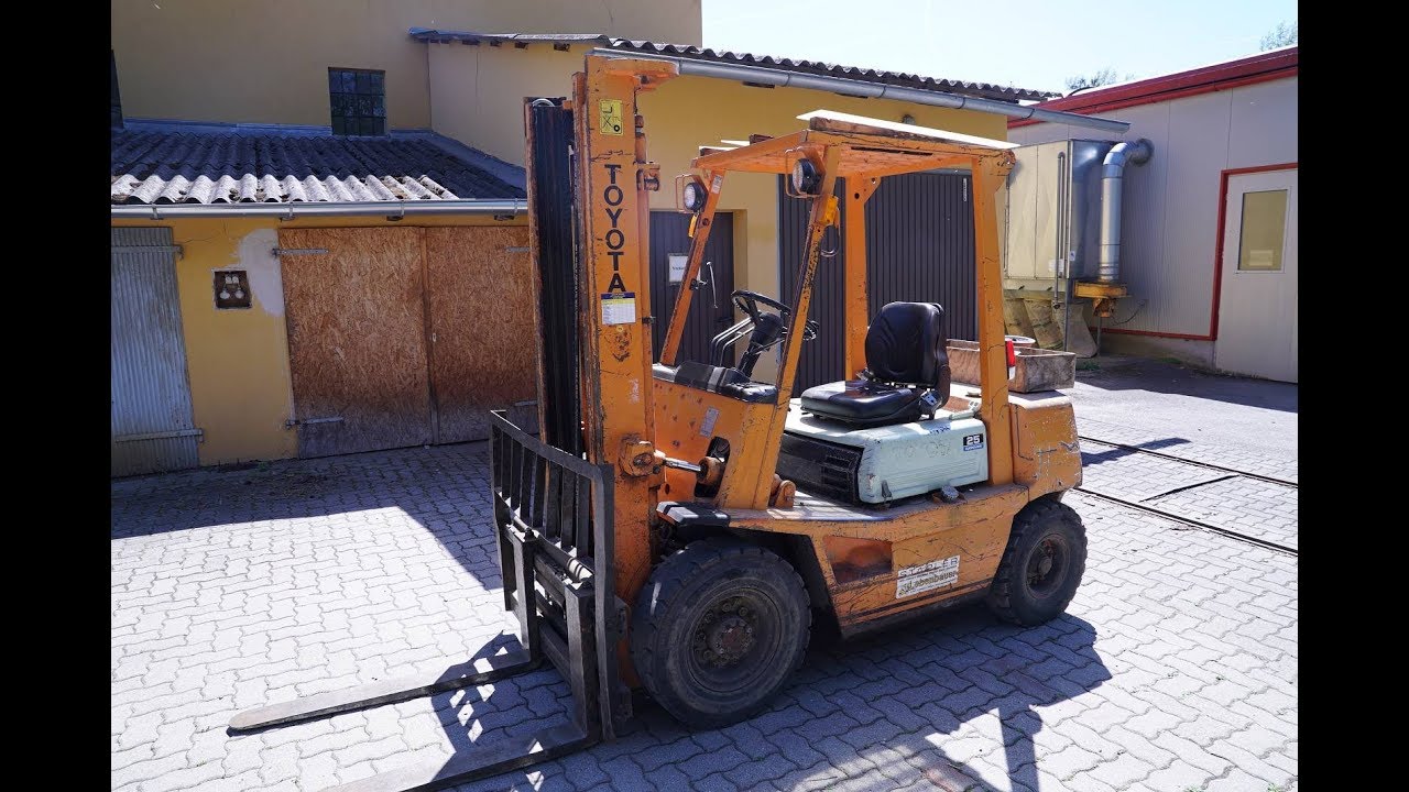 TOYOTA Gabelstapler 42-4FG25 (Höchsmann Klipphausen) - YouTube