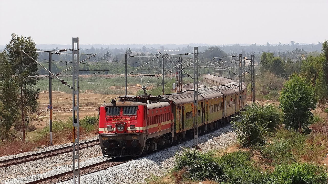 SUPER S CURVE HOWRAH DURONTO EXPRESS TYAKAL (12246 YPR HWH) - YouTube
