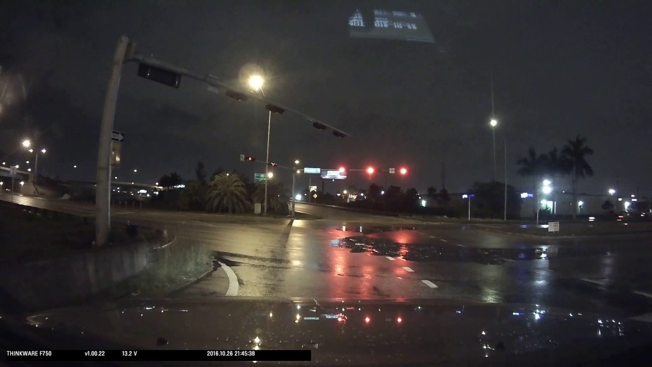 Street sweeper dumps trash back onto the road - YouTube