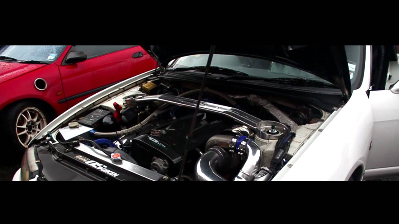 Nissan Skyline R33 GTR, Shooting Flames (650+hp) - YouTube