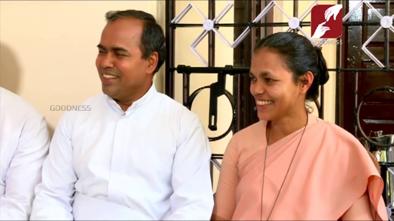 Varkey and Rosamma Karuvelil - YouTube