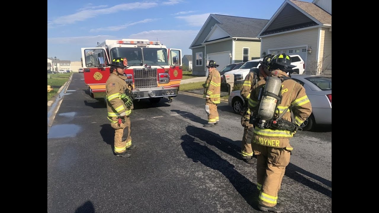 Engine 74-3 reported house fire in a vacant lot - YouTube