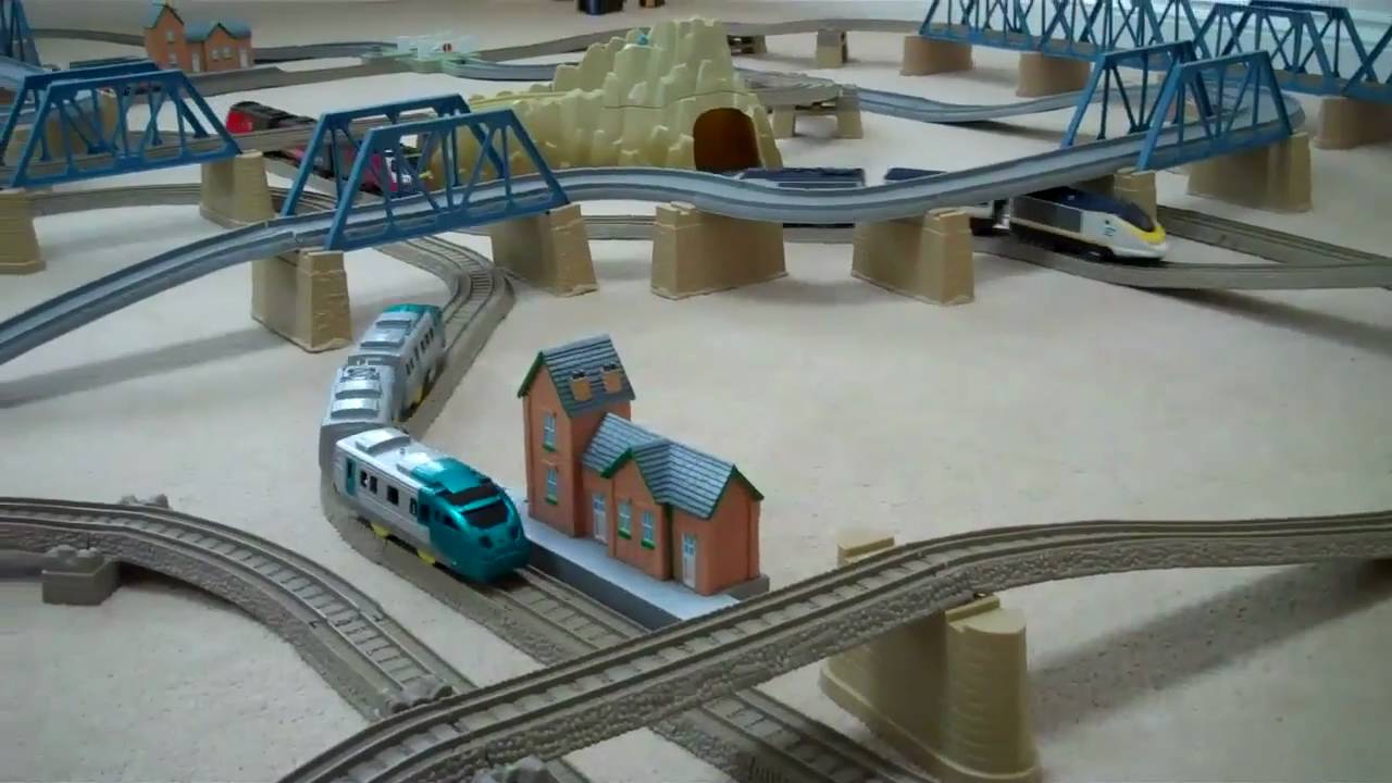 Thomas & Friends Trackmaster Train Set with Tomy Tomica SILVER STREAK ...