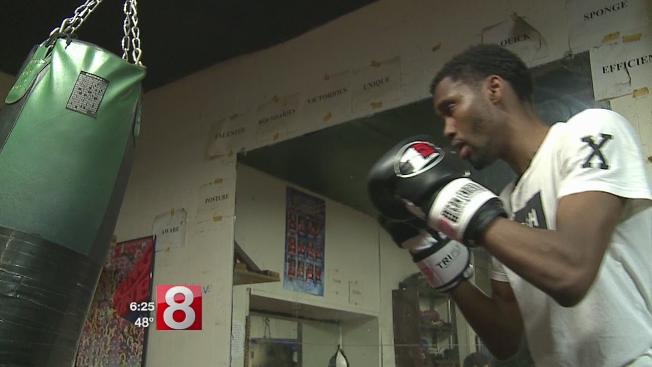 Dayshon "Superfreak" Smith has chance to be No.1-ranked boxer in country - YouTube