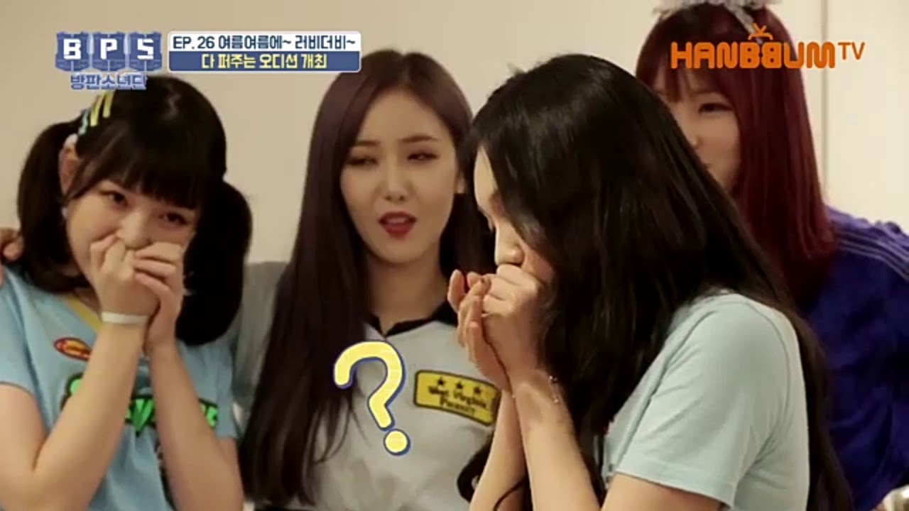 Gfriend funny moments - YouTube