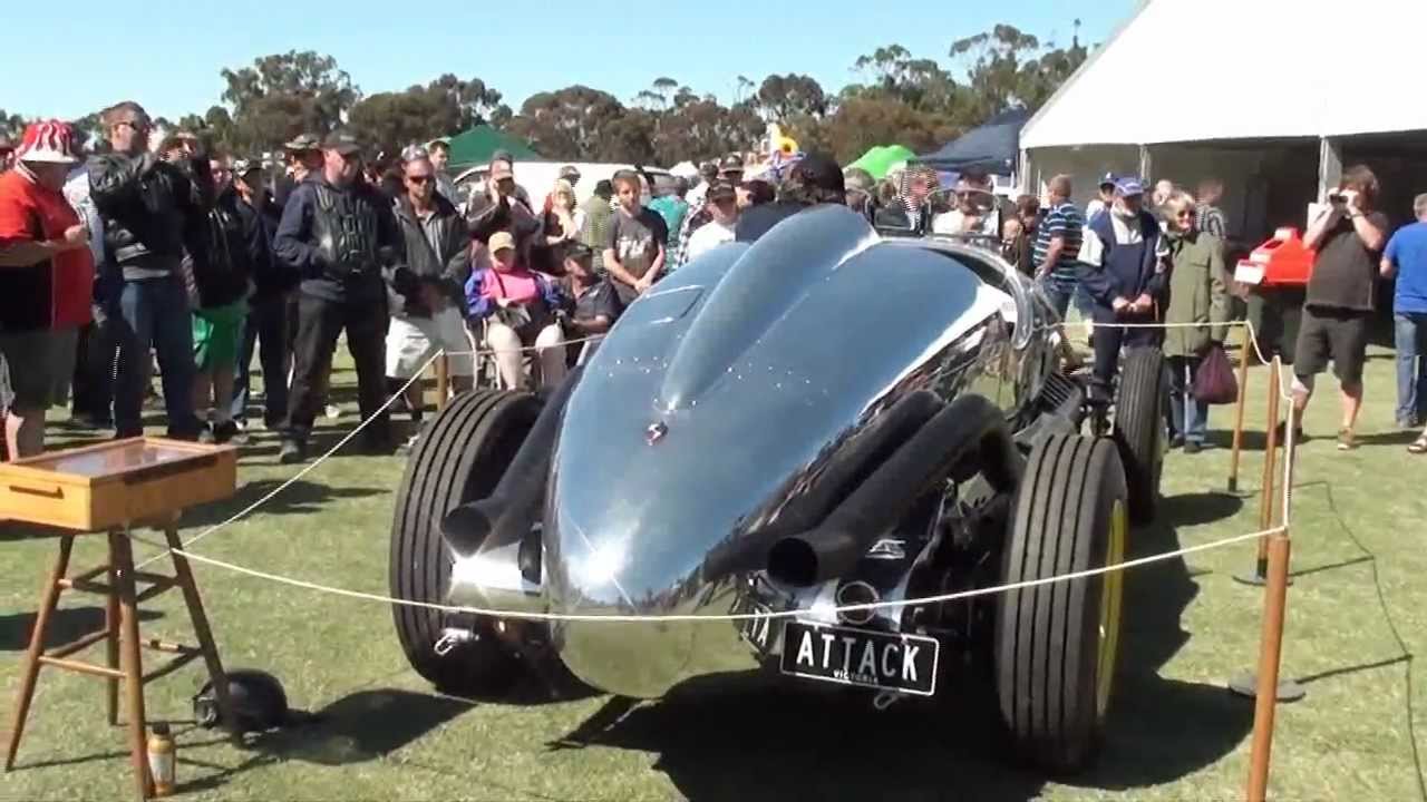 Rod Hadfield's Tank Engined Roadster Fires Up at Numurkah - YouTube