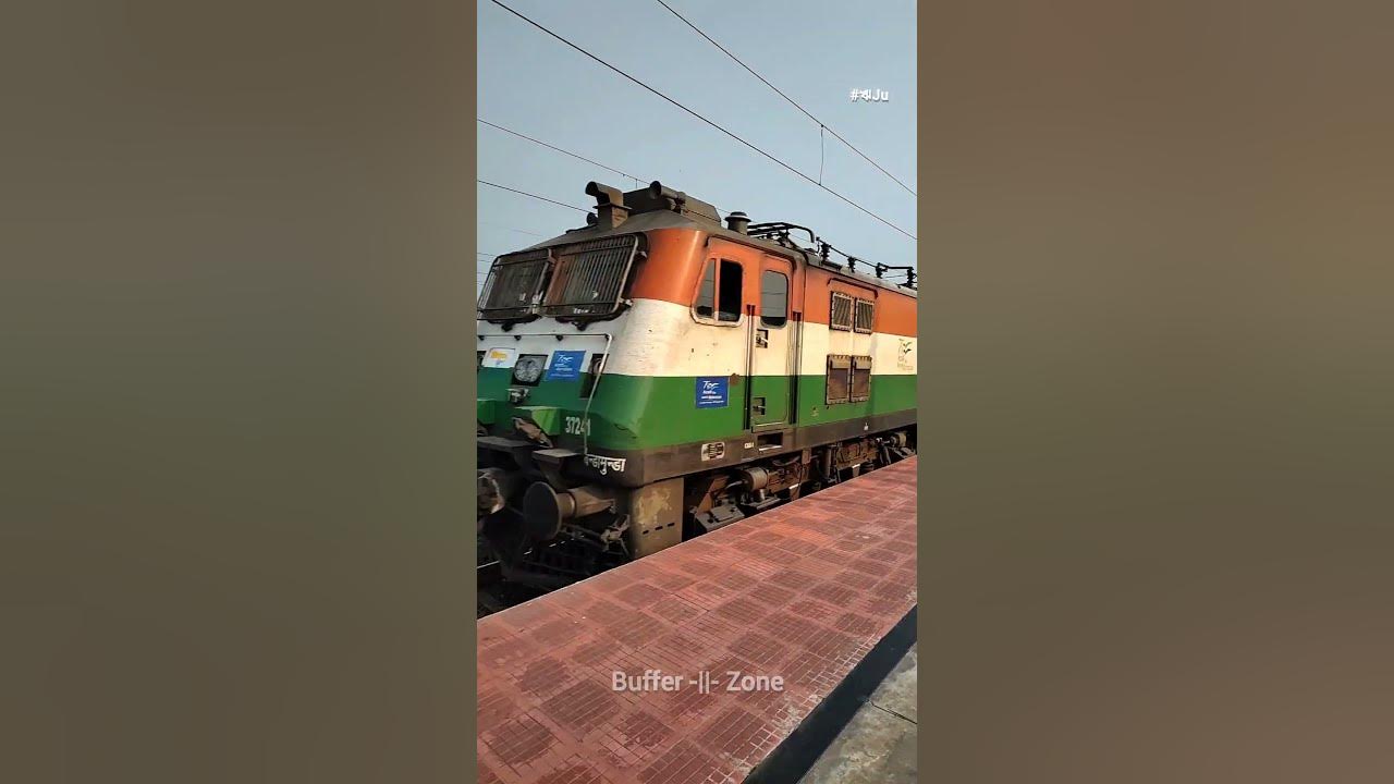 Howrah Patna JanShatabdi Exp with BNDM based TriColour WAP-7 Loco at flat 130KMPH # ...