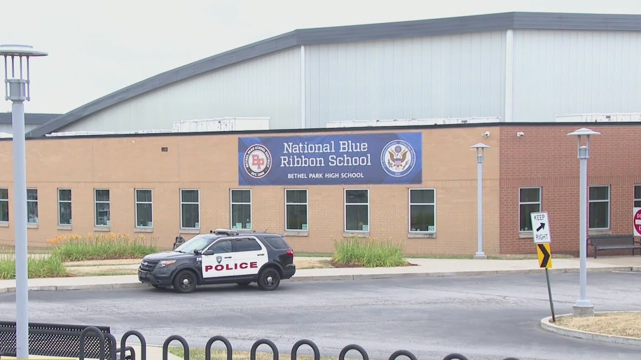 Thomas Matthew Crooks' former guidance counselor says "it didn't ...