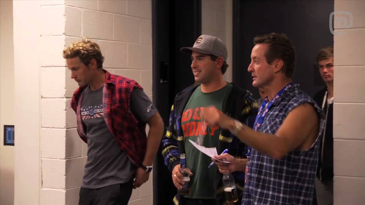 Rollerblader Chris Haffey Performs Stunts: Nitro Circus Live - YouTube
