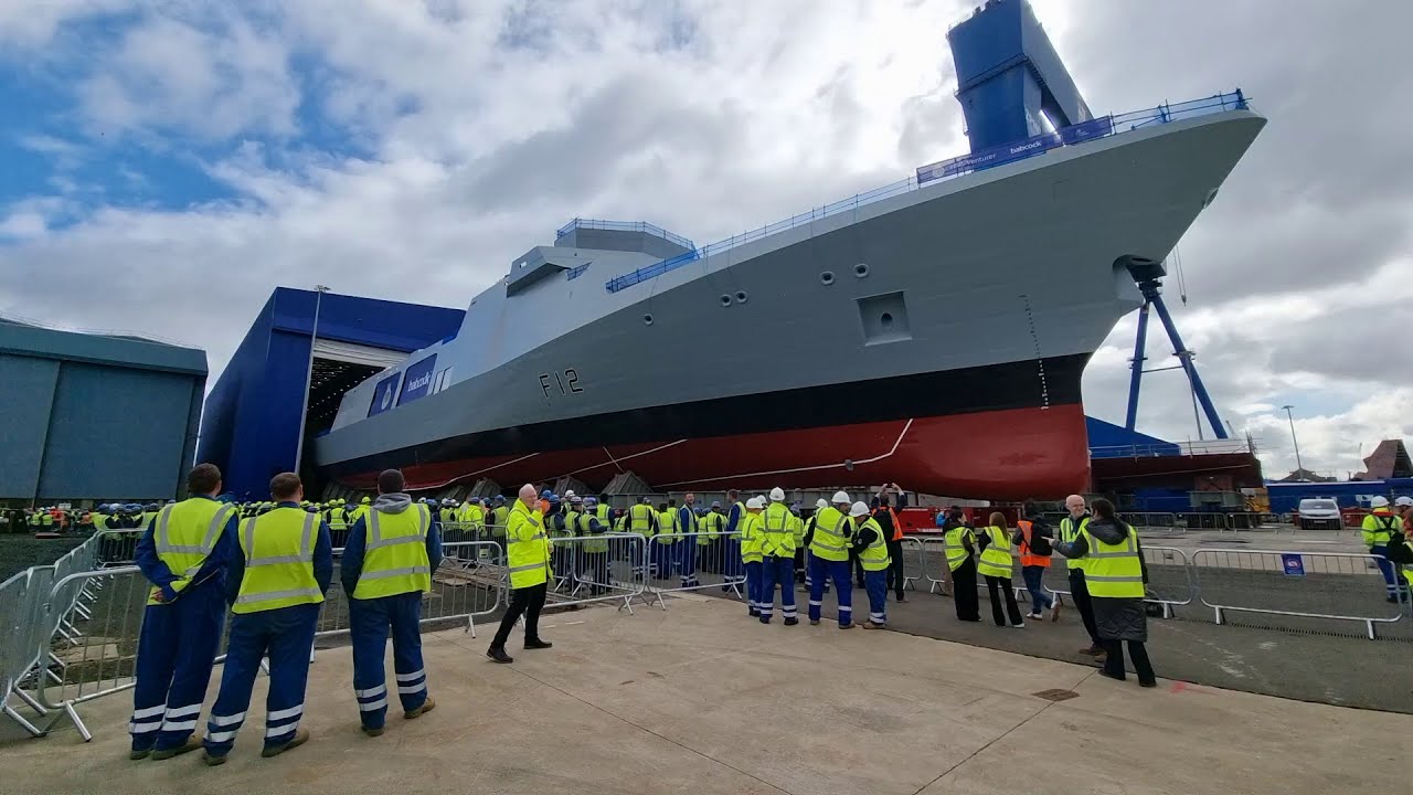 HMS Venturer rolls out at Rosyth - YouTube