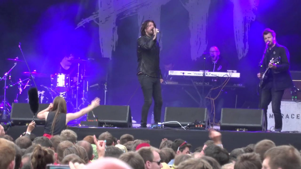 Embrace gravity @ Kendal calling 2015 - YouTube