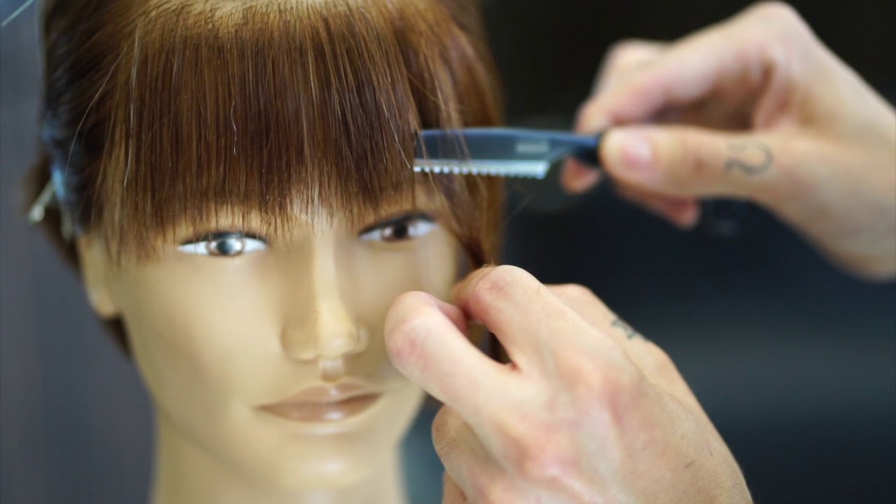 Razor Cutting a Short Fringe - YouTube