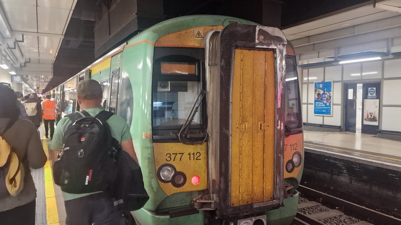 Journey On The Southern Class 377 From London Victoria To East Croydon ...