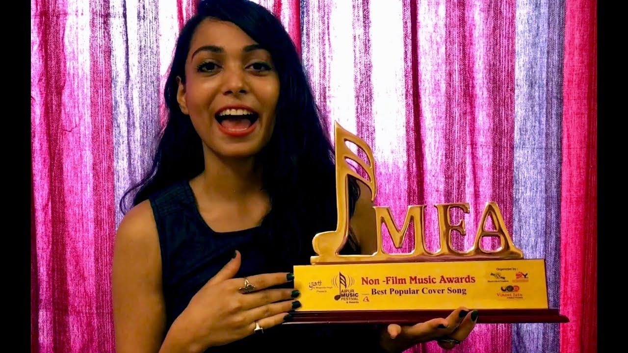 Avanie Joshi Awarded for 'Banjara' | Jaipur Music Festival 2017 - YouTube