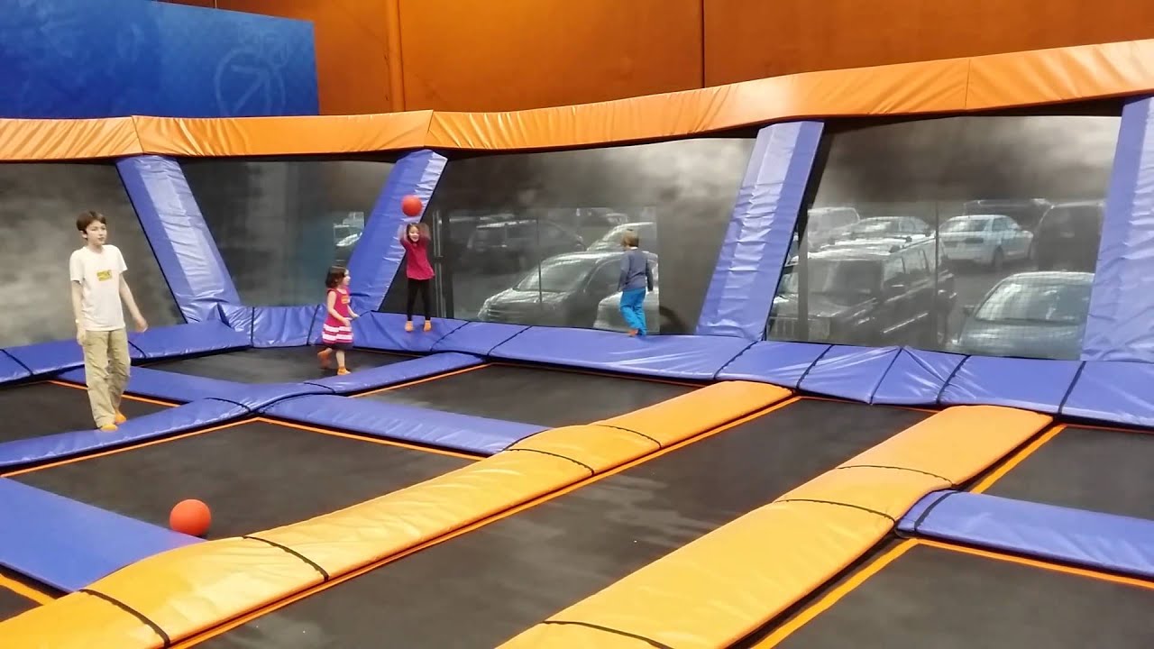 Maya Lorenzo skyzone - YouTube