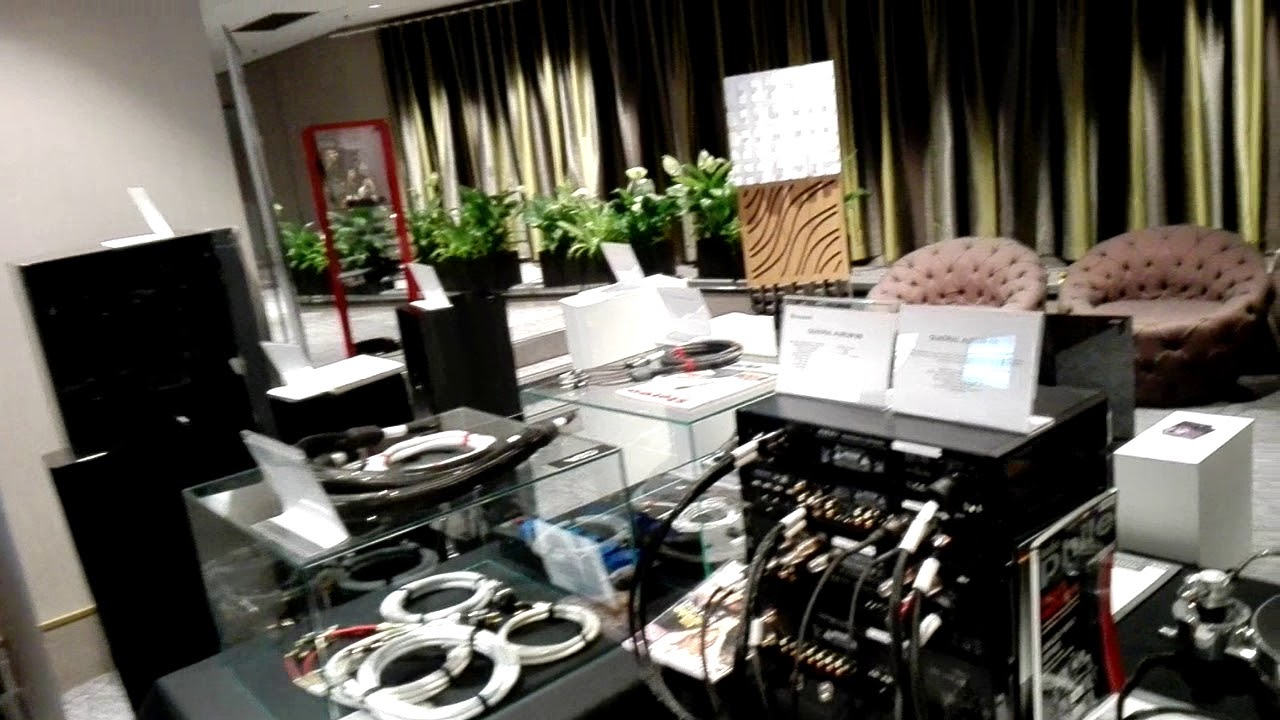 O2A cables Salon Haute Fidelite 2017 Paris - Conceptas France - YouTube