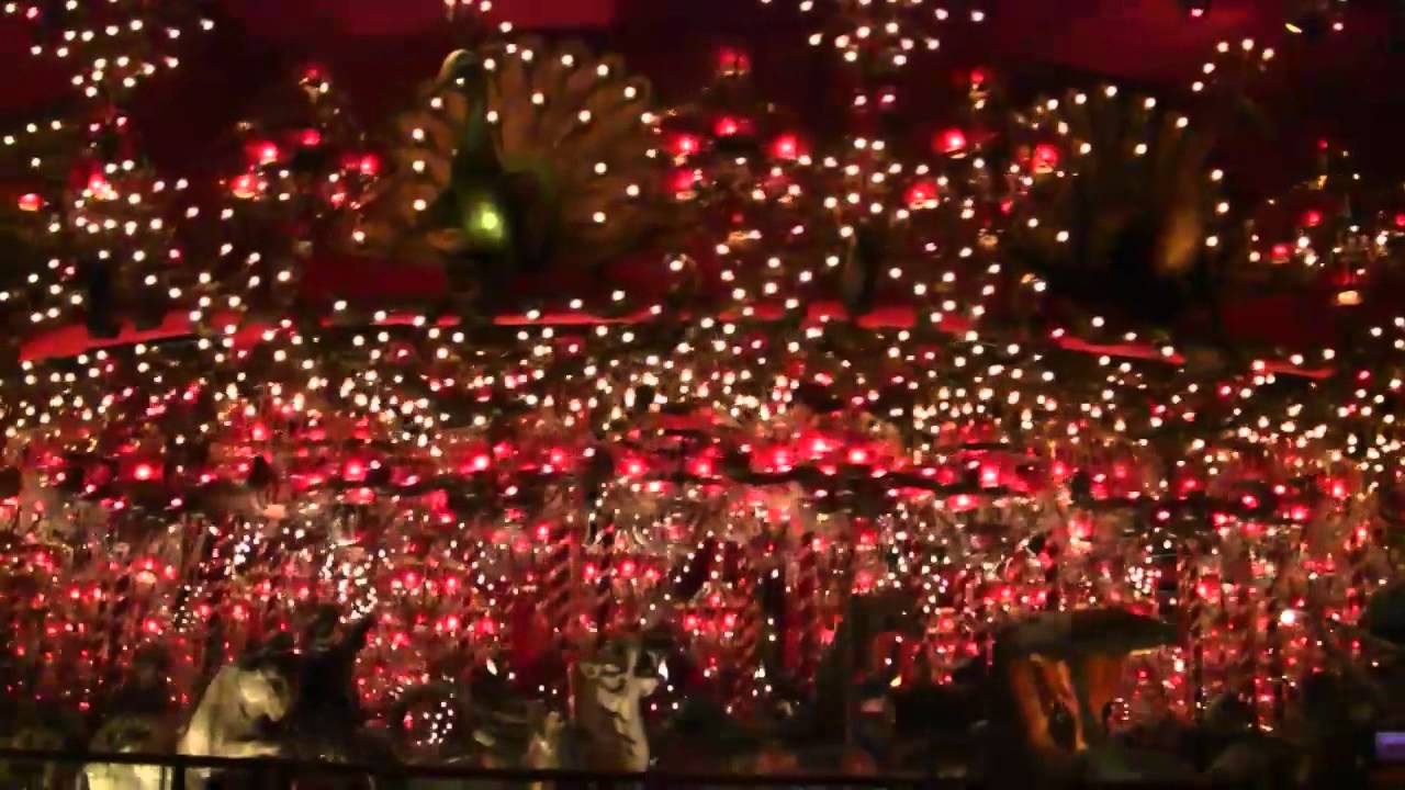 The Most Amazing Carousel You Will Ever See - YouTube