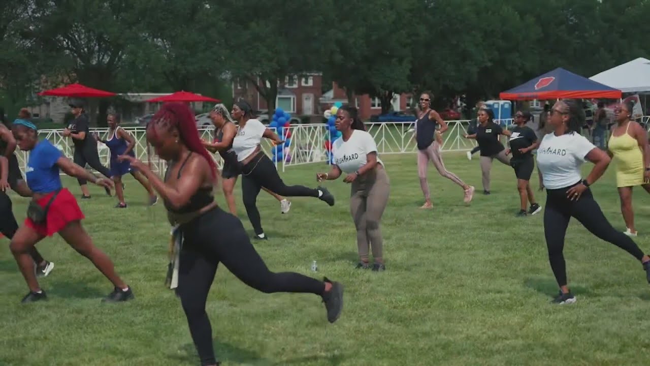 Chicago Outdoor Fitness & Dance Festival - YouTube