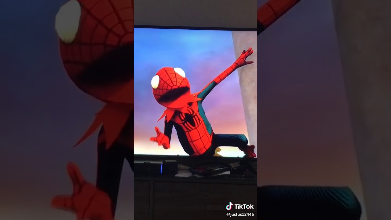 Kermit spider man - YouTube