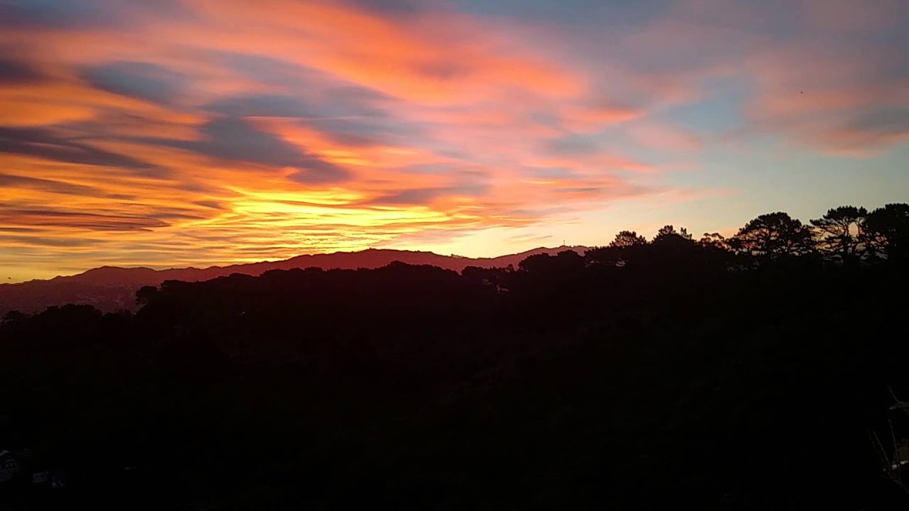 Sunset in "The Middle of Middle-earth" - YouTube