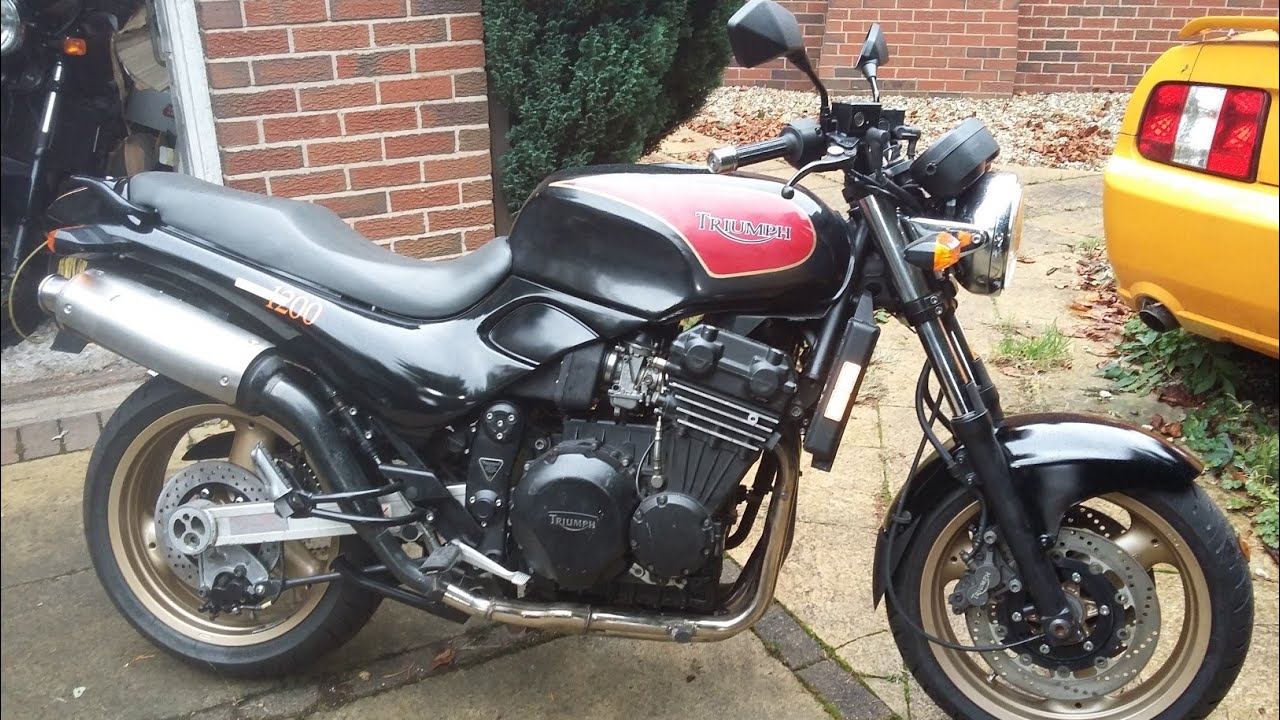 Triumph Quadrant 1200 pure sound - YouTube