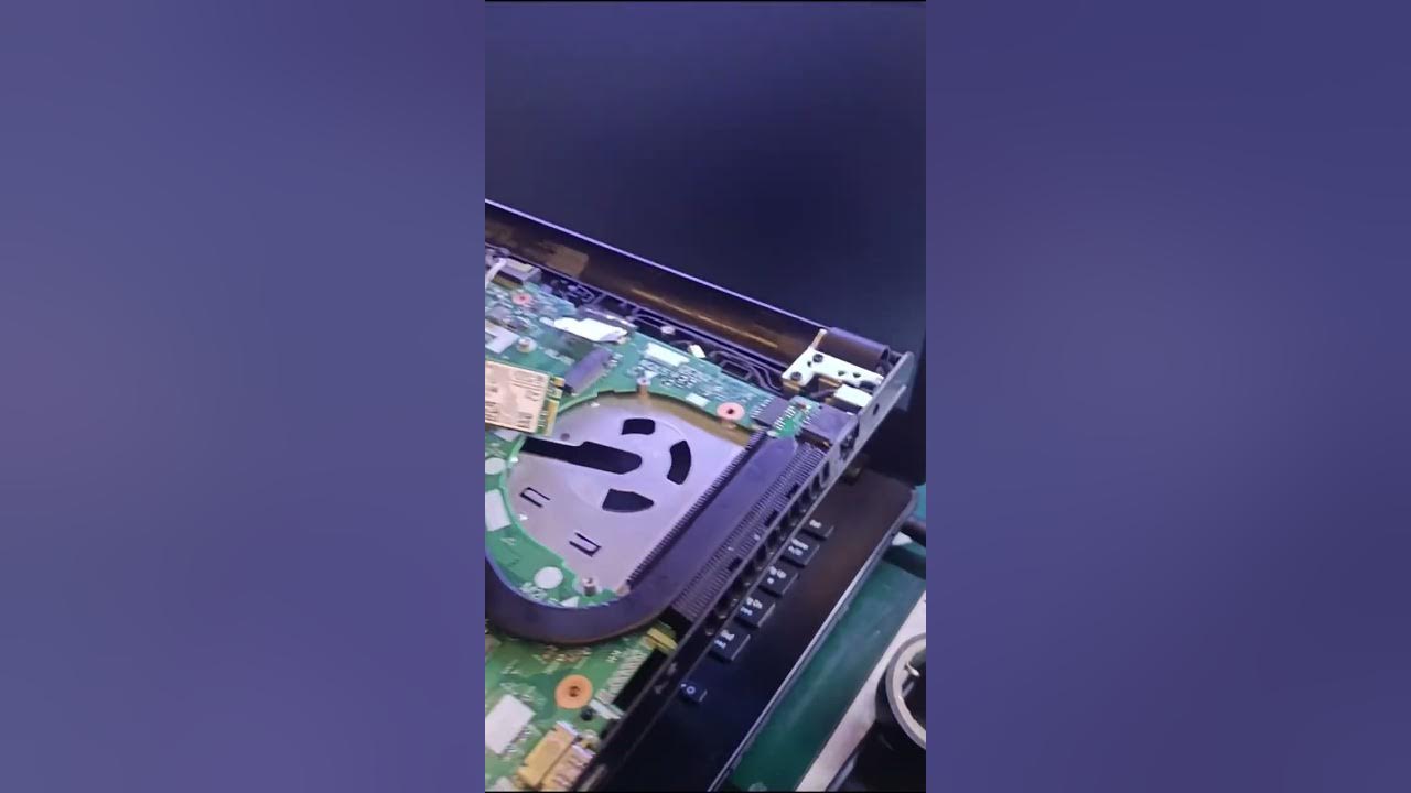 #acer plug in not charging - YouTube