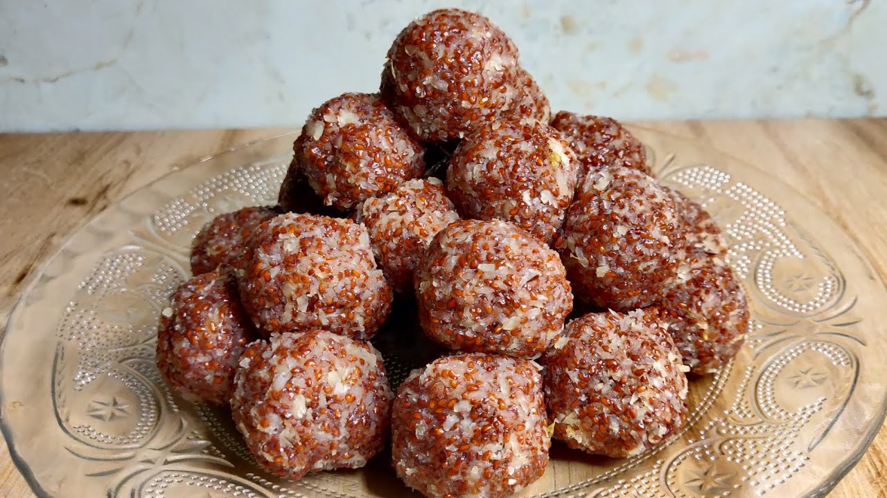 अळीवाचे लाडू - Halim Ladoo recipe by Archana's kitchen corner - YouTube