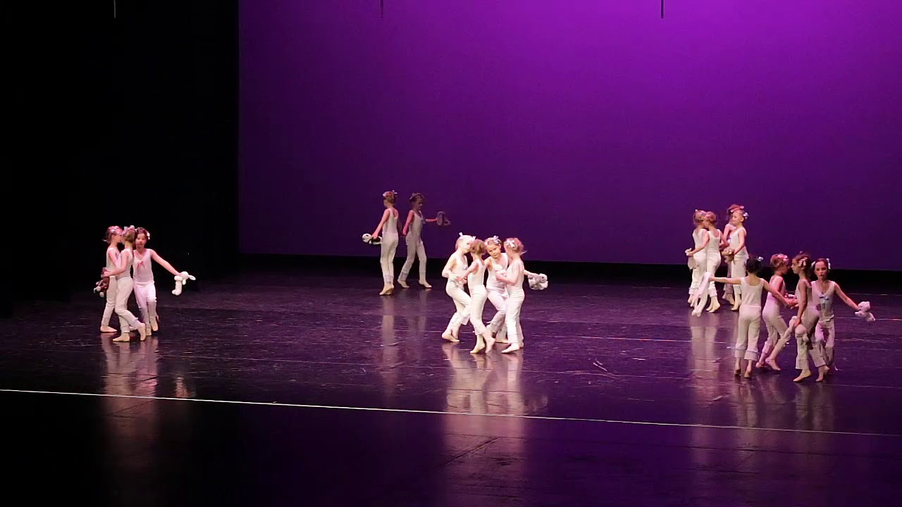 Sengetid - Elevforestilling maj 2019 Ballet Akademiet Aarhus - YouTube