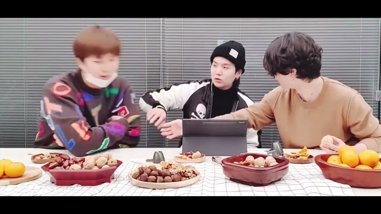 BTS VLIVE NOW: 022022 Jimin & Suga flexing Namjoon's biceps! - YouTube