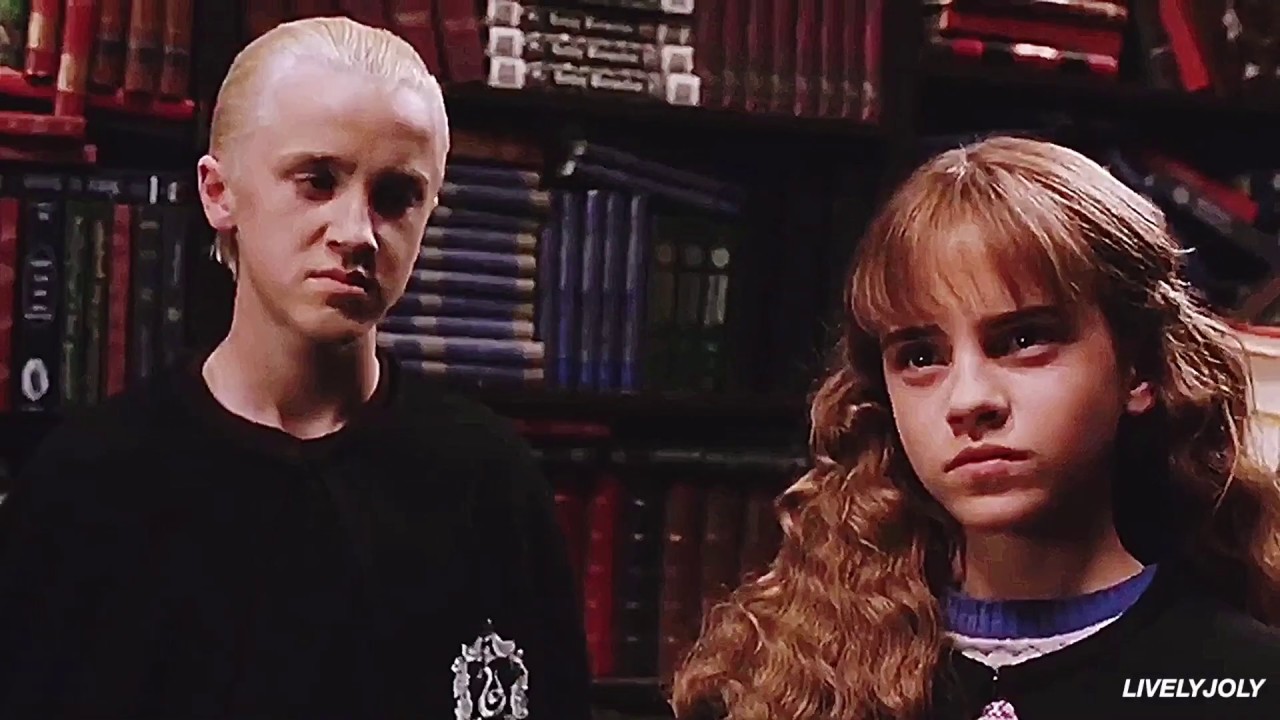 Sabrina Carpenter - Looking at me // Hermione Granger (Türkçe Çeviri ...