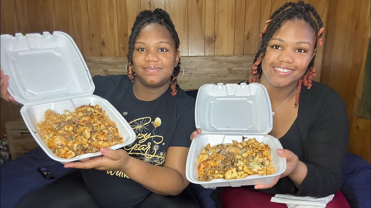 Mexican food mukbang/ Cockroach food prank on my sister 🤣😳 - YouTube