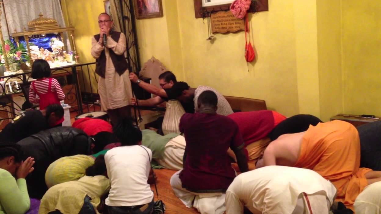 Sights and sounds of Krishna feast - YouTube