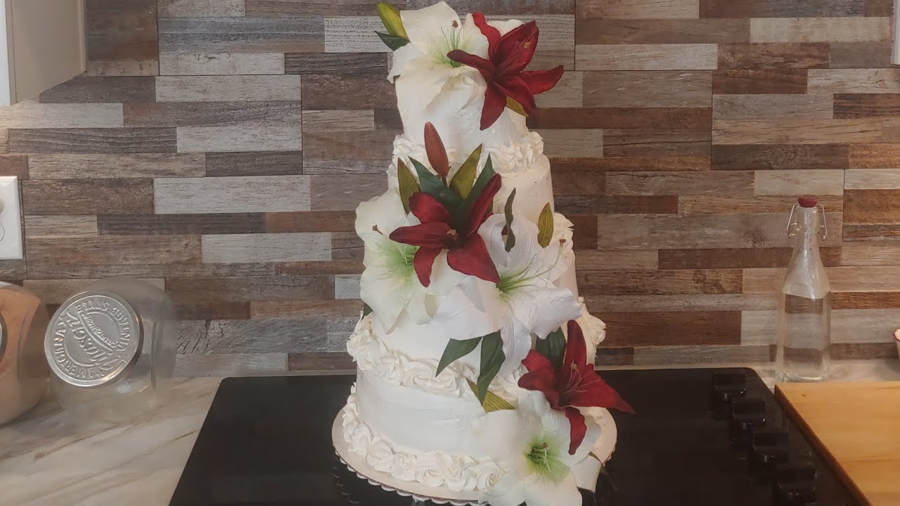 How to assemble and decorate a tiered cake! Step by Step -Come along ...