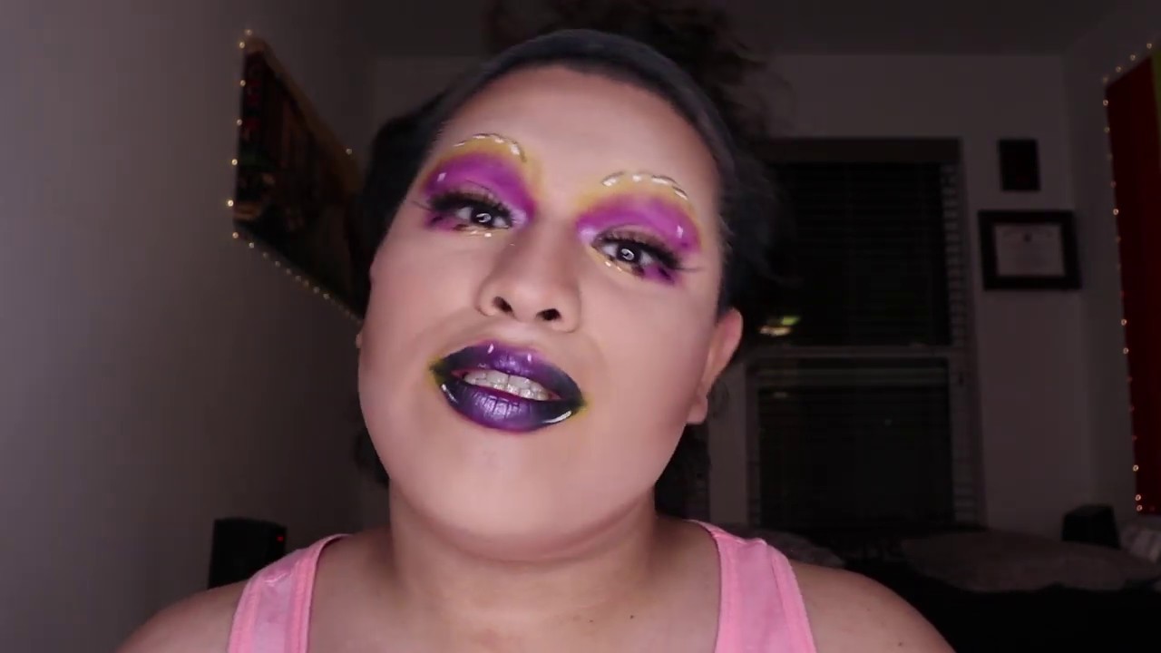 MAKEUP MONDAYS - YouTube