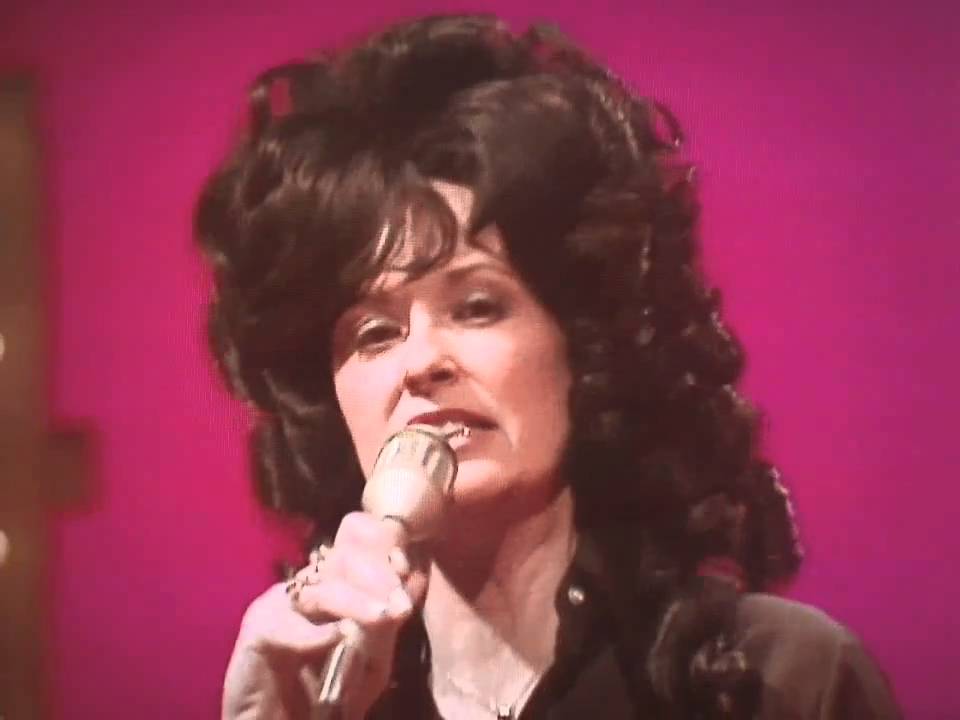 Leona Williams I Wonder Where I'll Find You At Tonight - YouTube