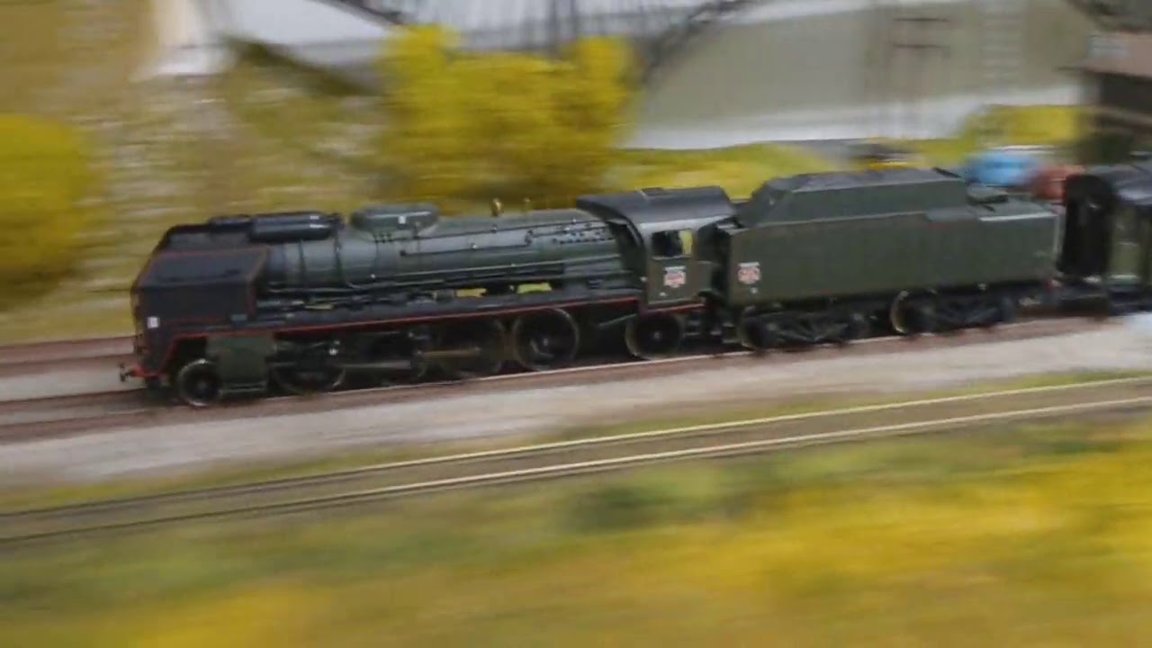 Réparation 141P JOUEF - YouTube