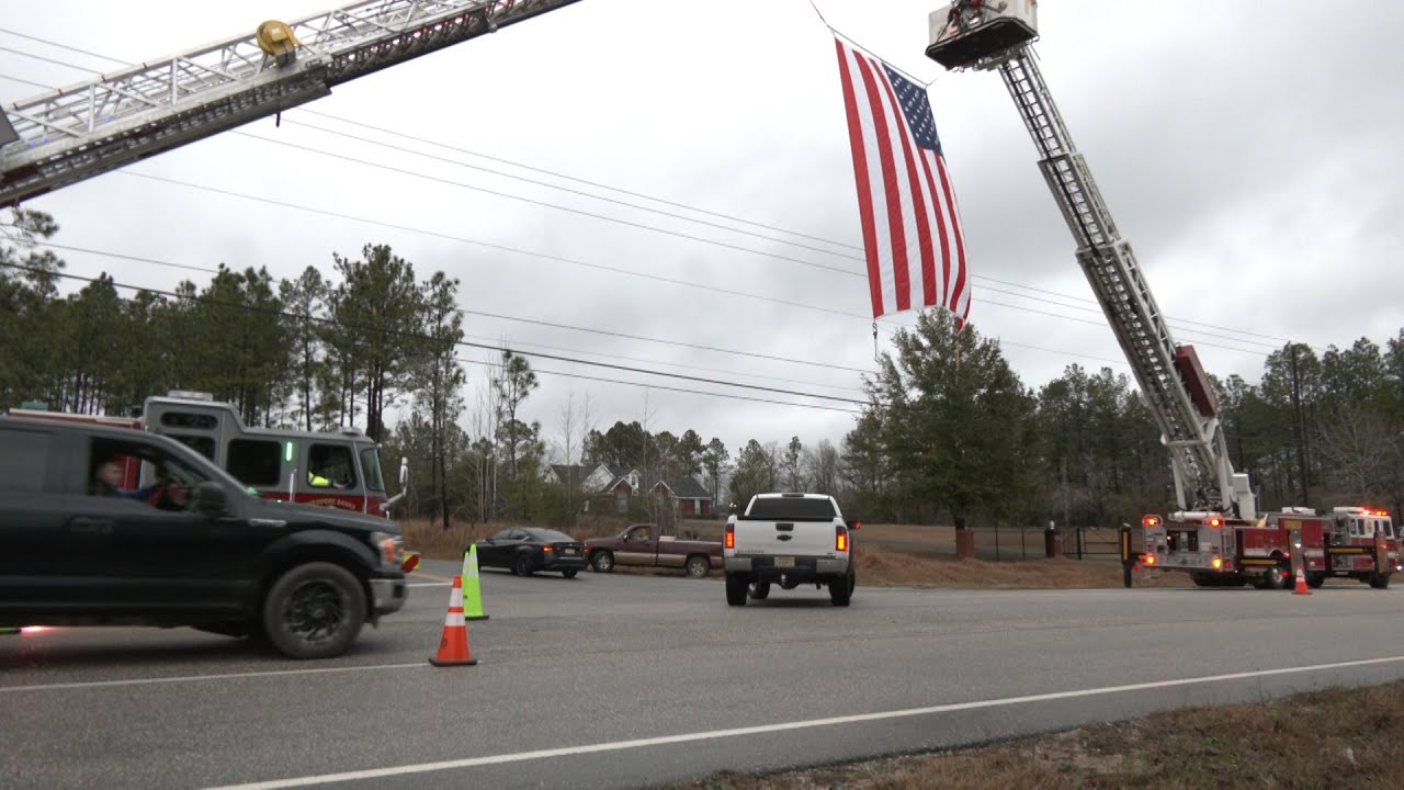 Procession of first responders honors Mobile County volunteer ...