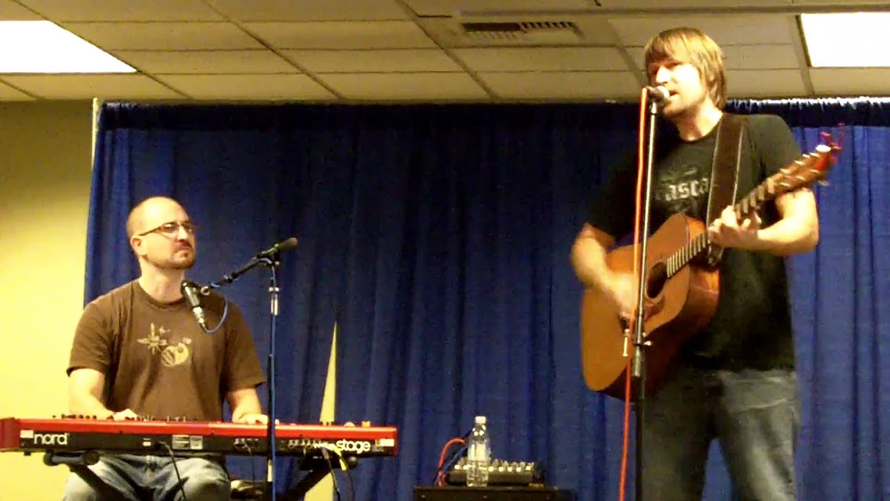 Jonathan Kingham - Real Woman (feat. Ryan Shea Smith) Live - HQ - YouTube