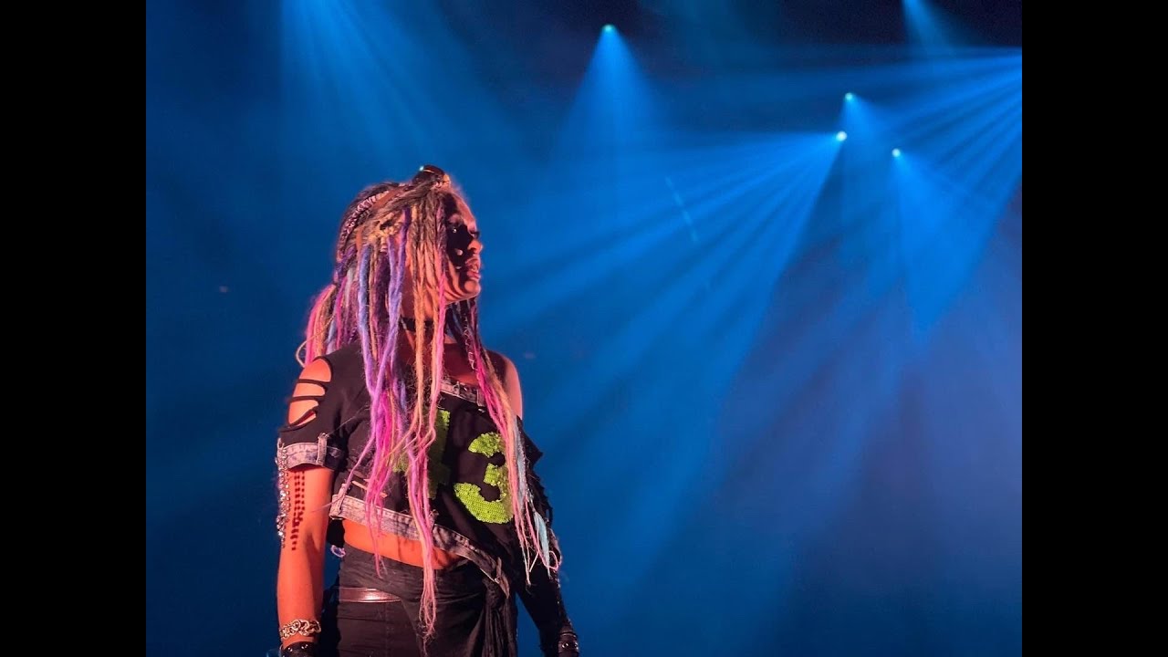 Helena Neumann "No one but you" (short version) From We Will Rock You ...