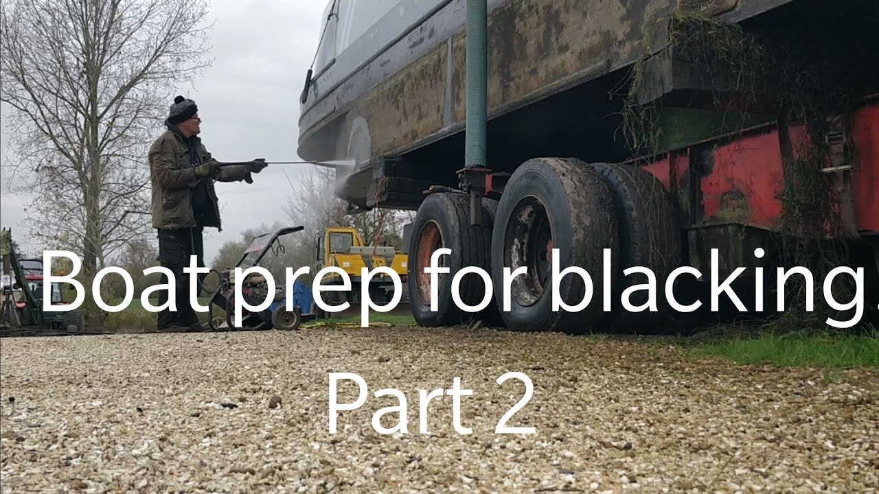 Boat blacking Part 2. Boat comes out the water. The dirty work starts ...