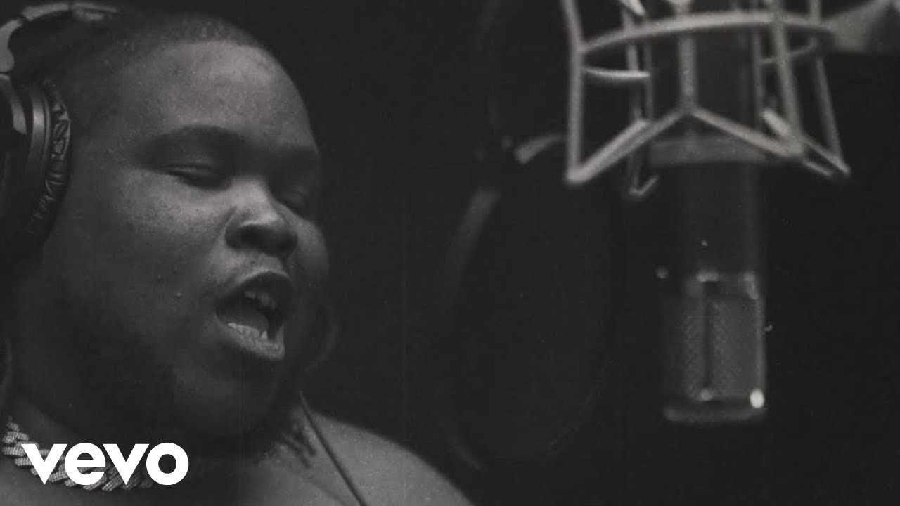 Ace boogie RNI - Sleepless Nights ft. Phatboi Tevis - YouTube