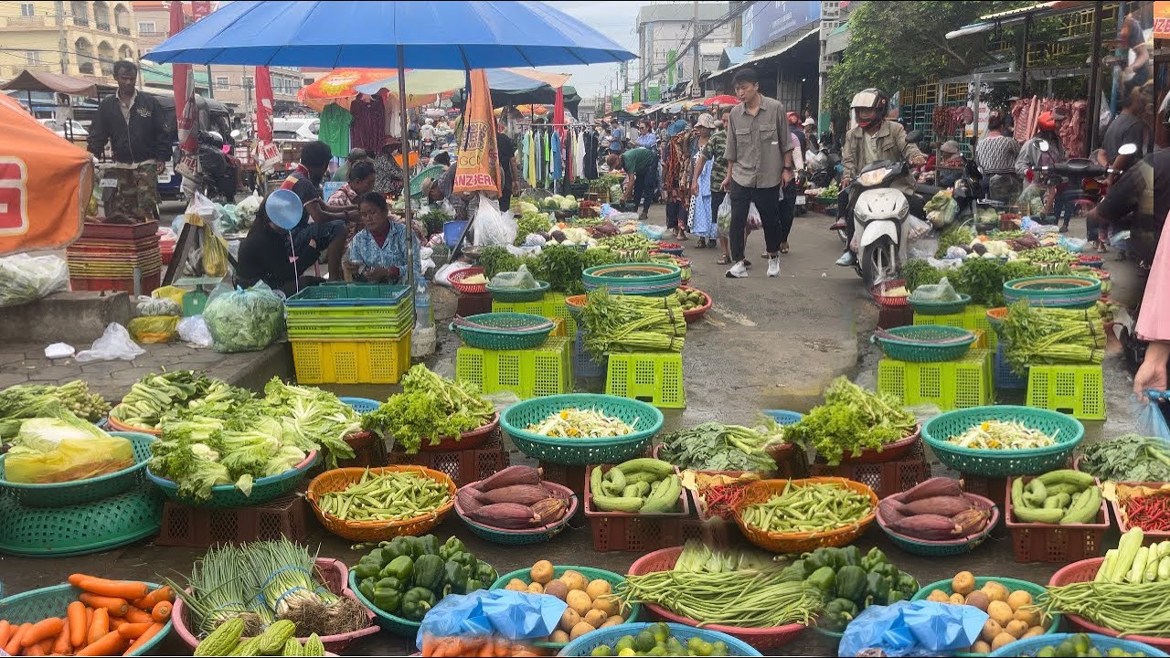 Amazing Street Food Tour in Cambodia City - Kandal Market, Boeung ...