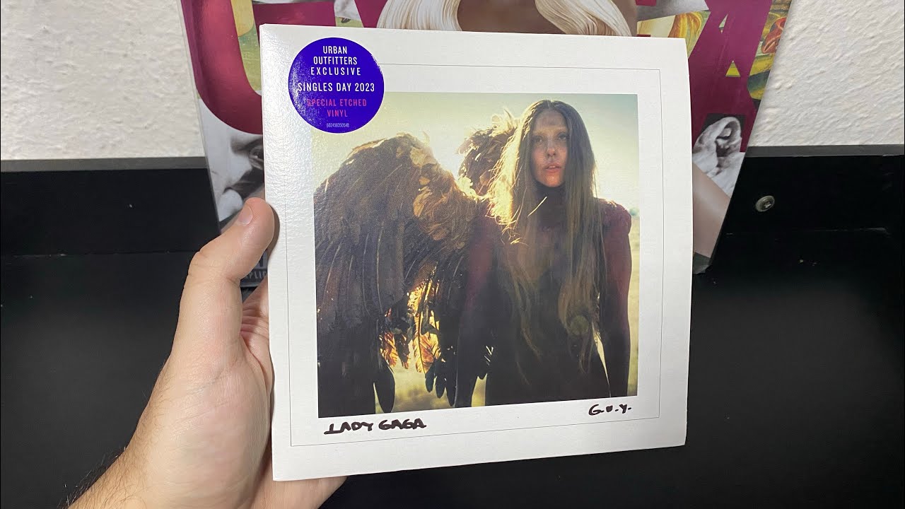 UNBOXING | G.U.Y. Vinyl (Urban Outfitters - Lady Gaga - YouTube