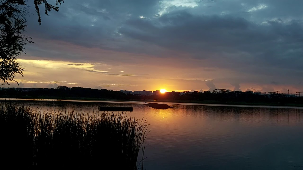 Gorgeous Sunset in Singapore ( Yishun Dam ) - YouTube