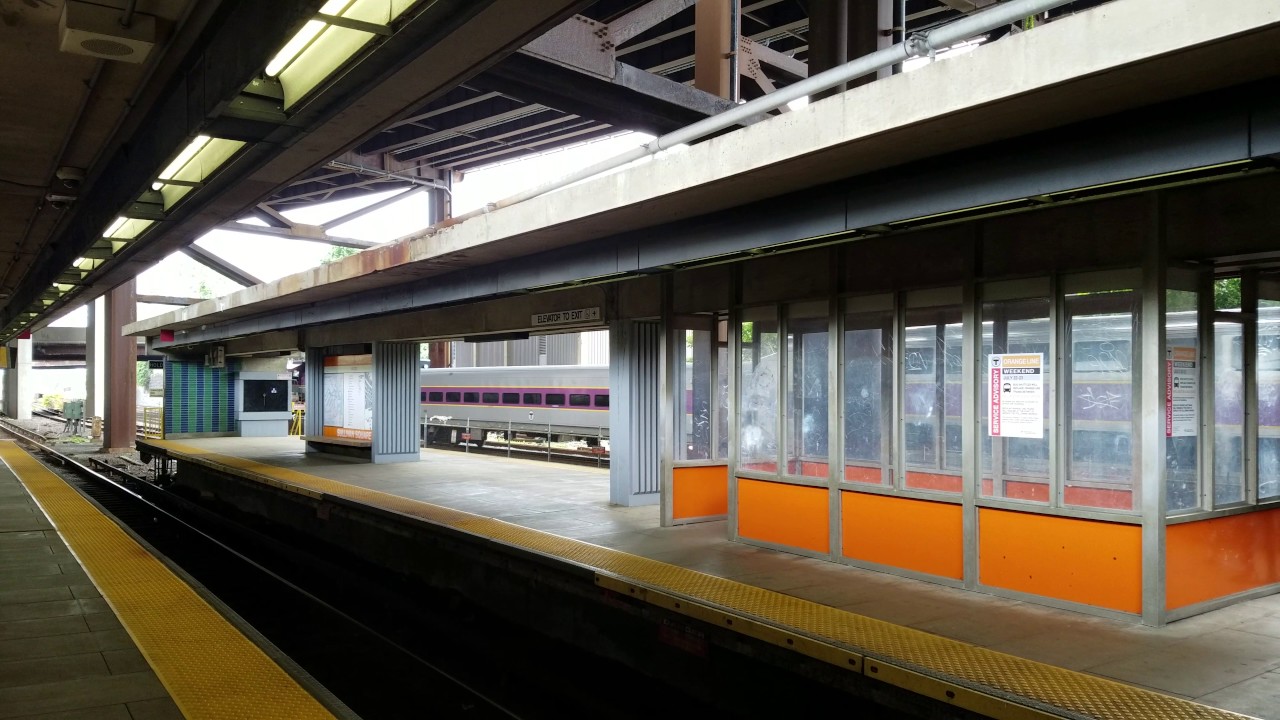 Inbound MBTA Commuter rail train passing Sullivan Square - YouTube